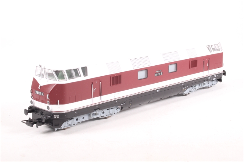 Piko 52570 Class BR 118 Diesel of the German DR Railway