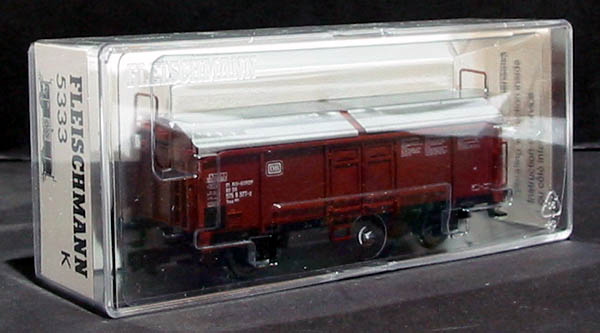 Fleischmann 5333 Box Car with Sliding Roof of the German DB Epoch IV