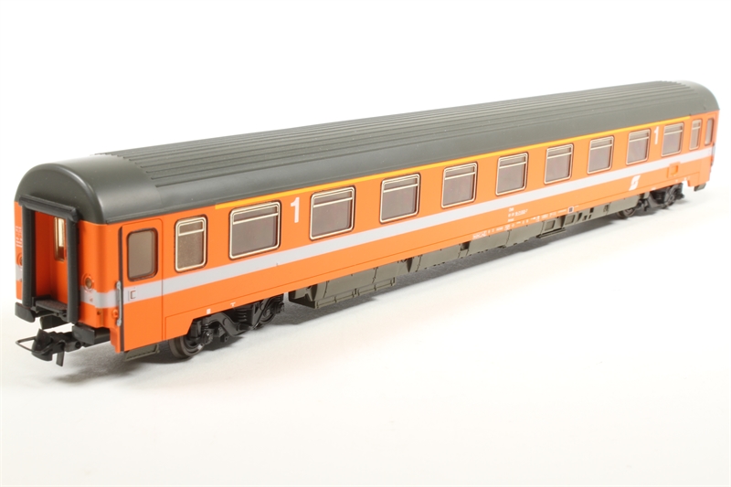 Roco 54236A 1st Class Express Coach of the +ûBB