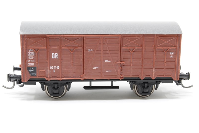 Piko 54870 Covered Goods Van, Type G03of the DR, Epoch III