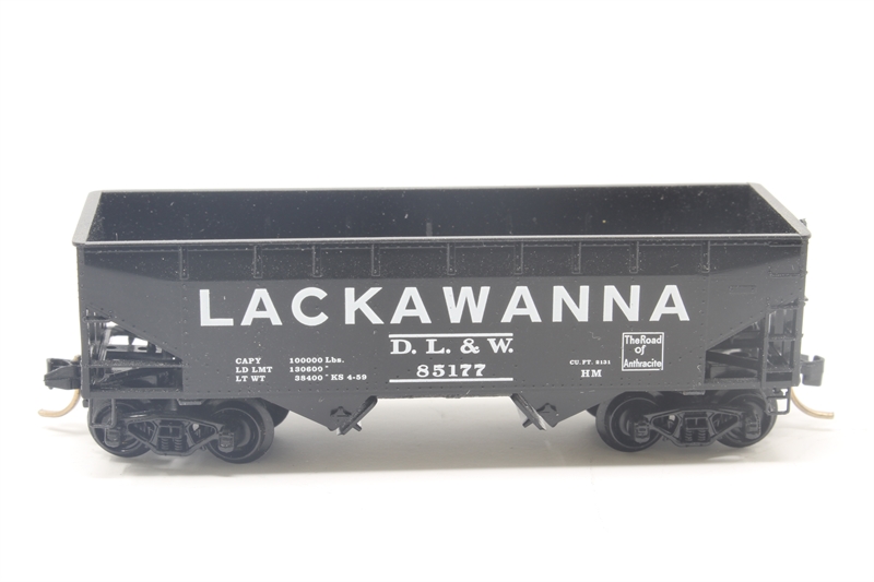 Micro-Trains 55360 2-bay offset side open hopper of the Lackawanna