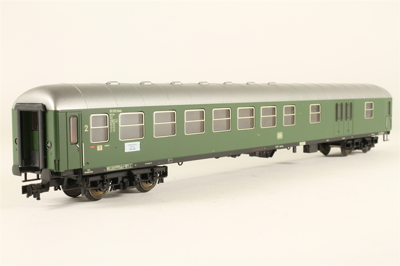 Fleischmann 5600K 2nd class coach with baggage compartment of the DB