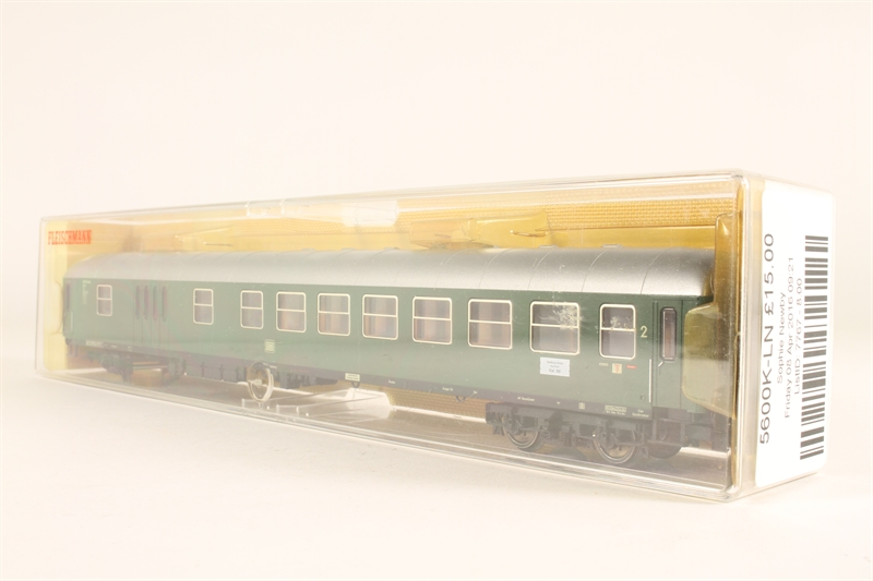 Fleischmann 5600K 2nd class coach with baggage compartment of the DB