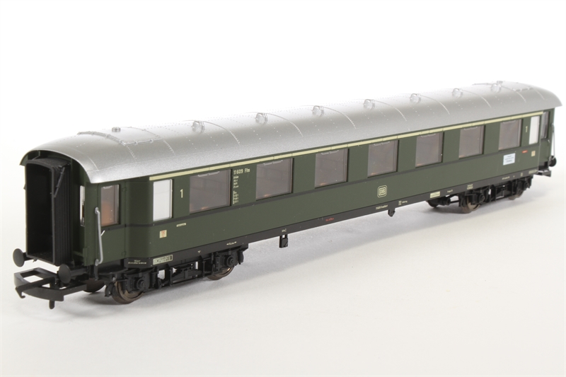 Fleischmann 5631FL 1st Class Express Coach, Type A4++e of the DB