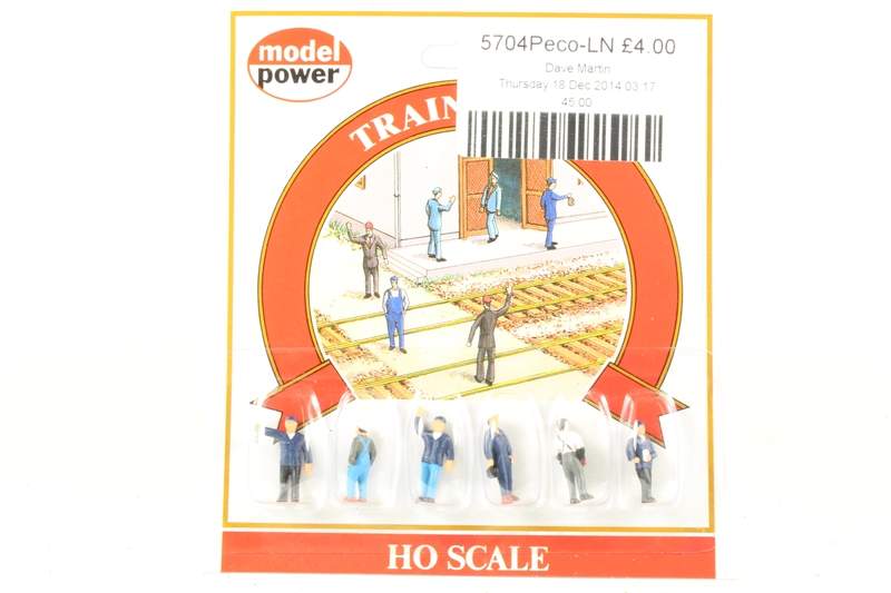 Modelscene by Peco 5704Peco Train Crew