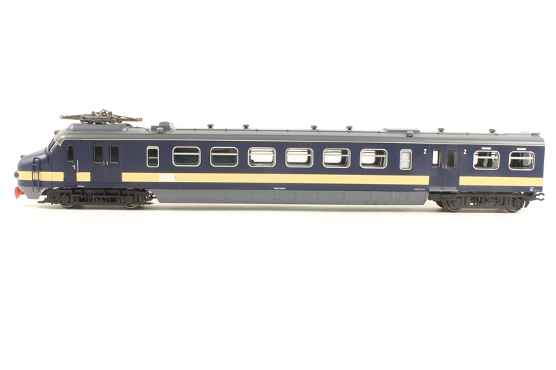 Piko 57574 Hondekop Railcars 220 903 of the Belgium - Hattons