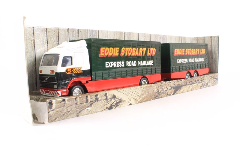 Corgi 59516 Volvo Short Wheelbase Lorry with Trailer - - Hattons