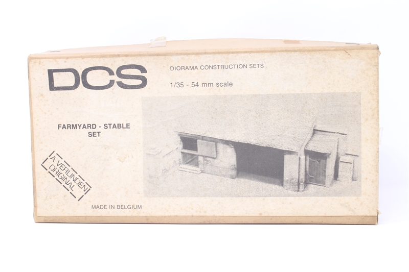 Verlinden Productions 609VP Farmyard diorama construction set