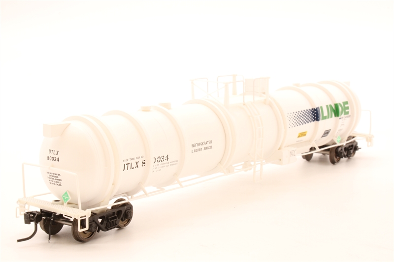 Broadway Limited Imports 6111BLI Cryogenic tank car - Hattons