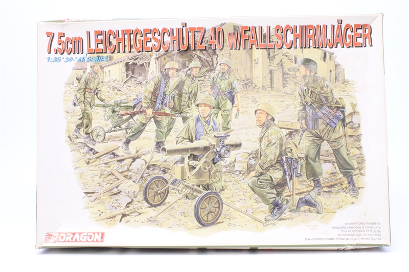 Dragon 6147DRA 7.5cm Leichtgesch++tz 40 w/Fallschirmj+ñger