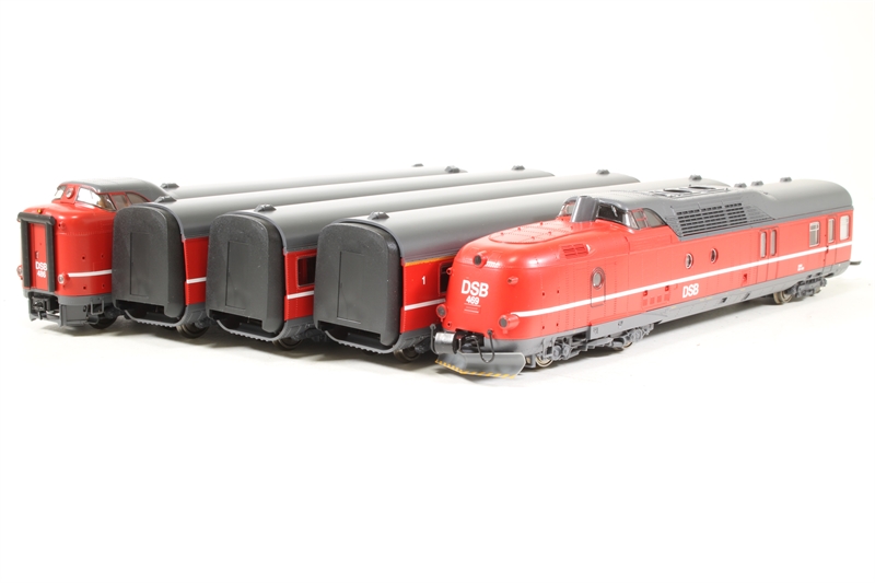 Roco 63058 MA 'Lyntog' Intercity Express 5-Car DMU of the - Hattons