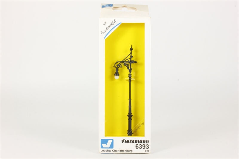 Viessmann 6393 Ornate Single Lamp Charlottenburg 111mm - Hattons