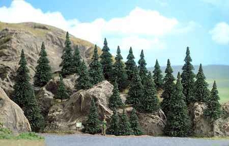 Busch 6470BUS Ho 15 Assorted Pine Trees HO scale