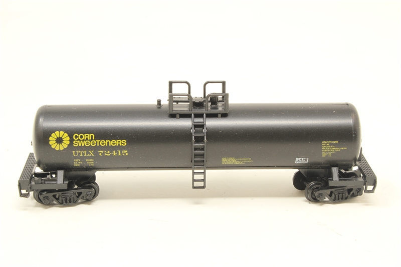 Micro-Trains 65060-72415 39' riveted single dome tank car - Hattons