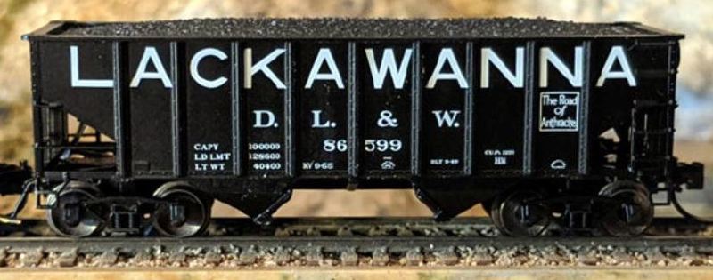 Bluford Shops 65245BLF 2-bay 8-panel open hopper of the - Hattons