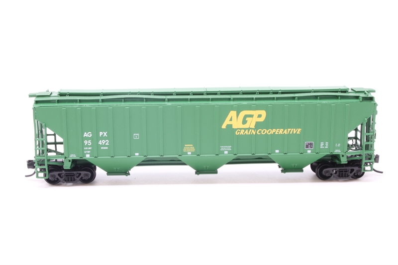 InterMountain Railway Company 65355-06 Thrall 4750 3-bay covered hopper ...