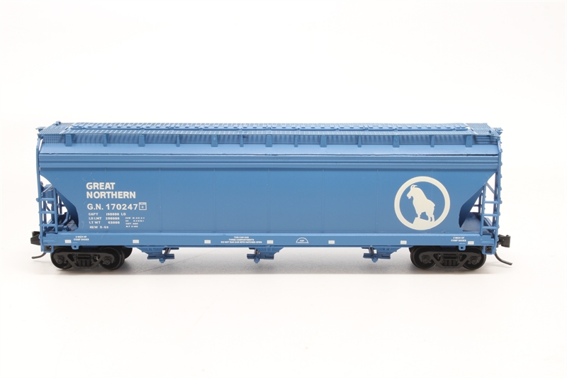 InterMountain Railway Company 67010-17 3-bay ACF 4650 covered hopper of