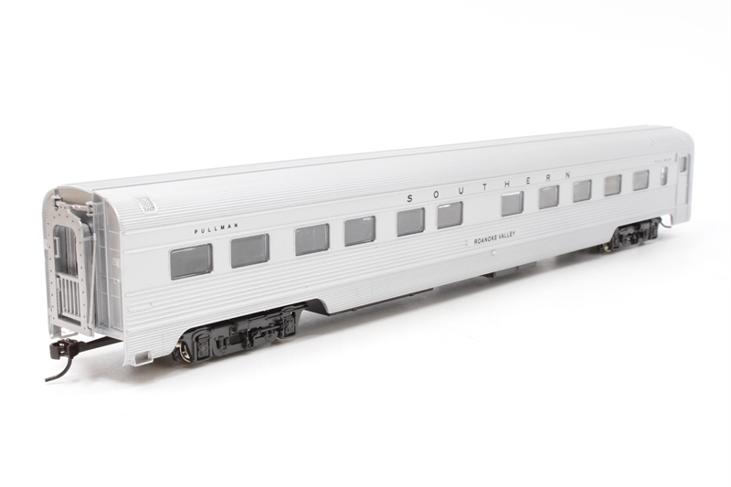 IHC 6805IHC Corrugated Side Pullman Roomette Coach 'Roanoke Valley' of