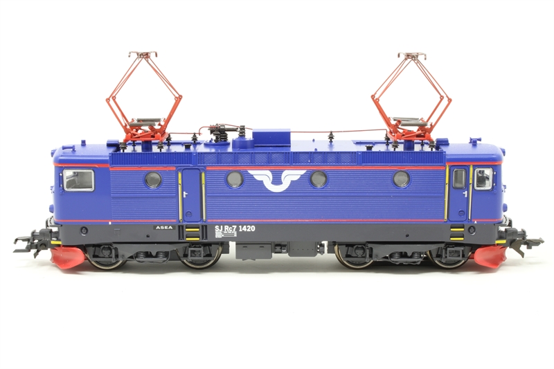 Roco 69573 Class Rc7 1420 of the SJ (3-rail AC) - Hattons
