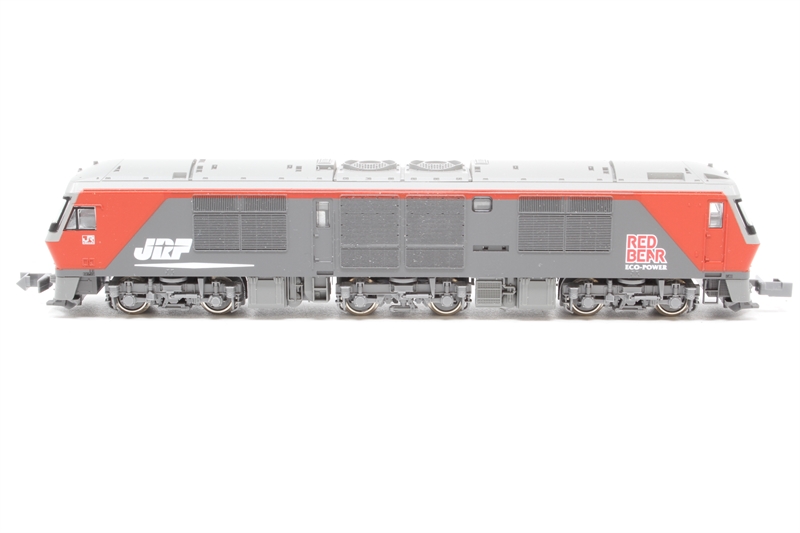 Kato 7007-4 Class DF 200-50 'Red Bear' in red & grey of the JRF