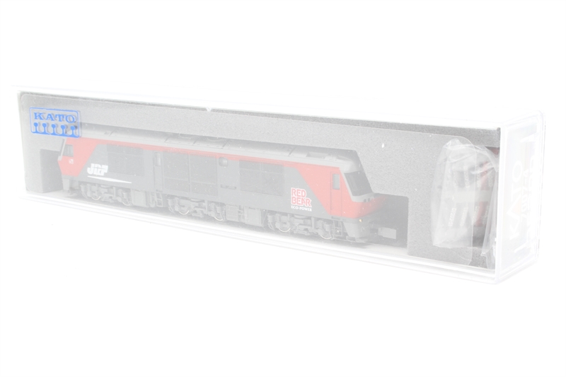 Kato 7007-4 Class DF 200-50 'Red Bear' in red & grey of the JRF