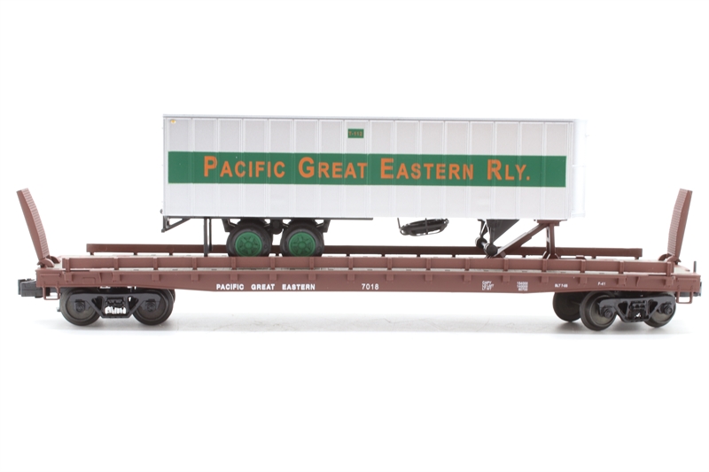 Weaver Models 7018WEA 50' flat car 7018 with 35' trailer - Hattons
