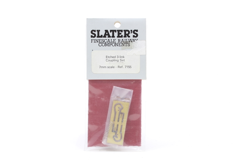 Slaters 7155SLA 3 link coupling with cast brass hooks and steel links and