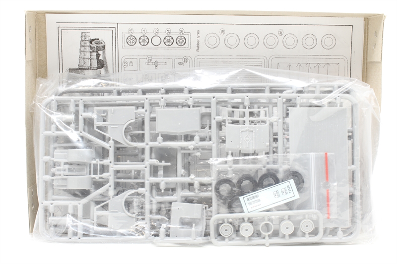 Ace 72526ACE WW2 Renault AHR 5t truck