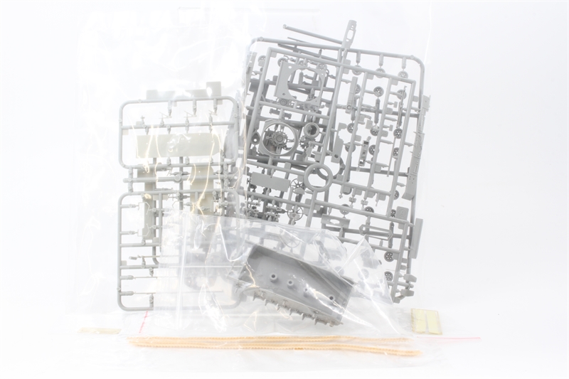 Dragon 7323DRA Pz.Kpfw III Ausf.M with Shurzen