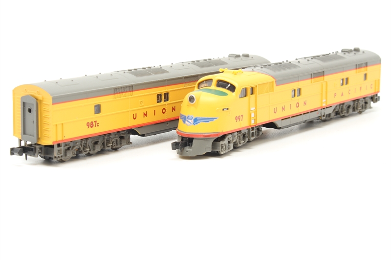 Life-Like 7363LL EMD E6A/B #997/987C of the Union Pacific - Hattons