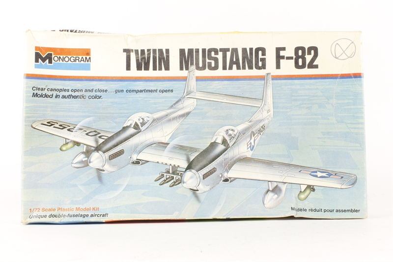 Monogram 7501Mono Twin Mustang F-82