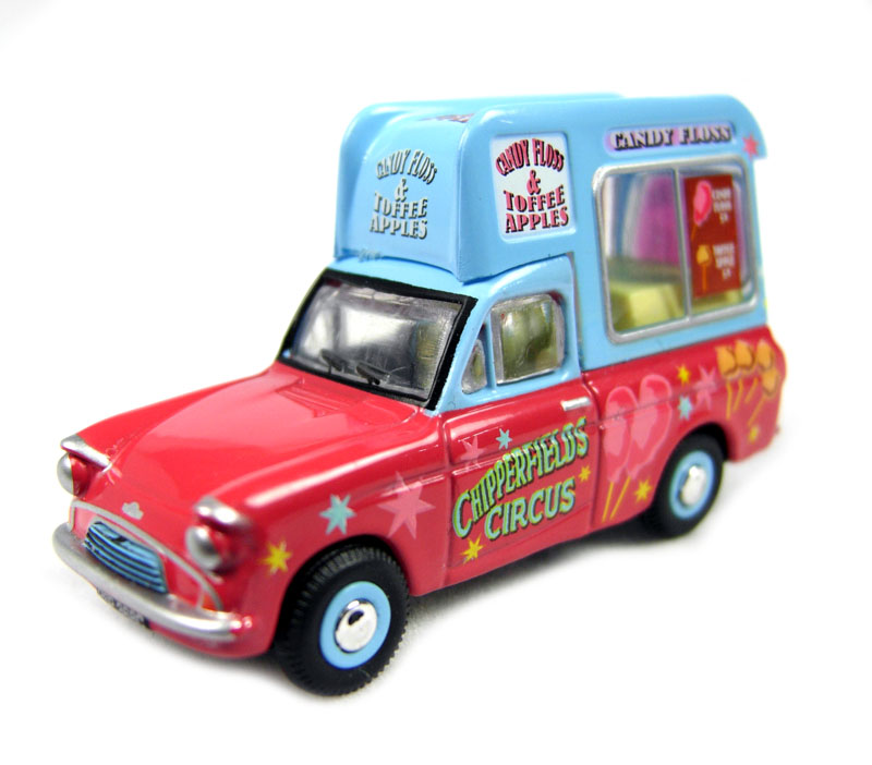 Oxford Diecast 76CH009 Ford Anglia van in "Chipperfields - Hattons