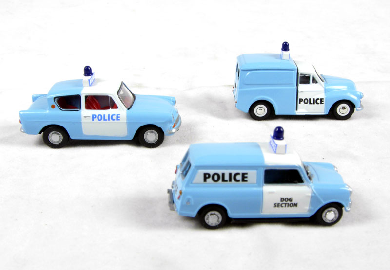 Oxford Diecast 76SET02 Police Panda 3 vehicle set with Morris Mini,
