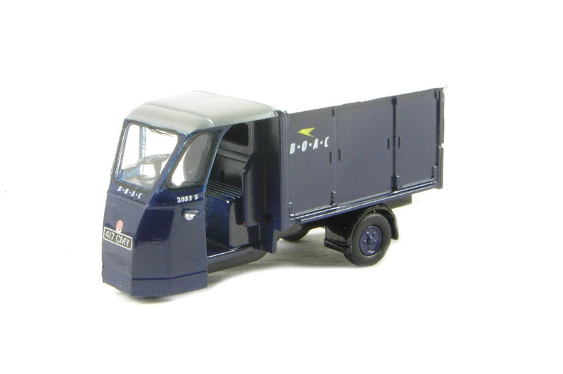 Oxford Diecast 76WE006 Wales & Edwards 'Standard' van in - Hattons