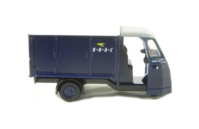 Oxford Diecast 76WE006 Wales & Edwards 'Standard' van in - Hattons