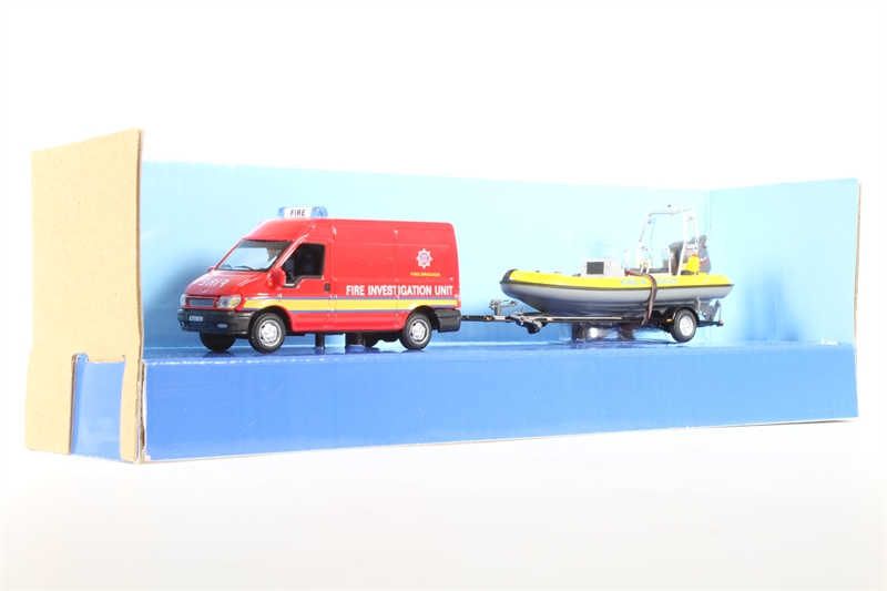 Cararama 781 Ford Transit 'Fire Investigation Unit' with - Hattons