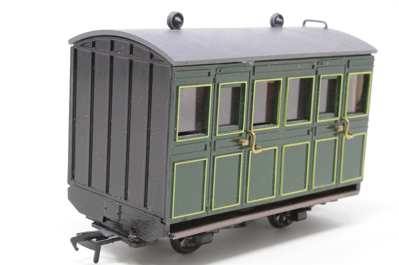 Kitbuilt 782KB 4 Wheel passenger coach in green - built - Hattons