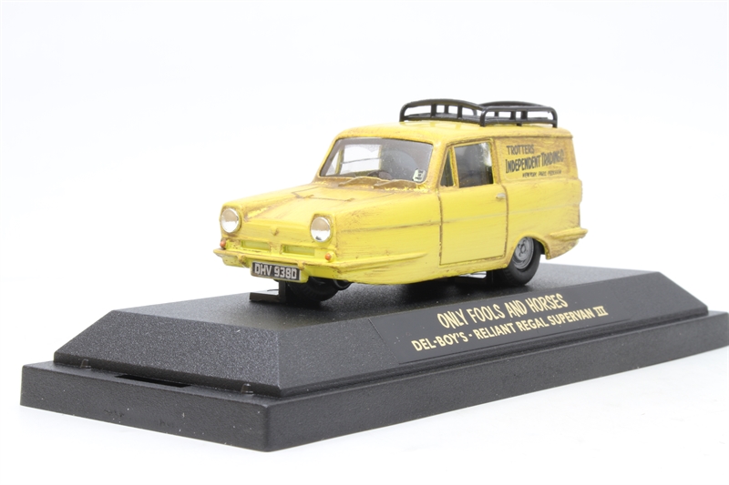 Lledo 80577LLE Del-Boy's Reliant Regal Supervan III