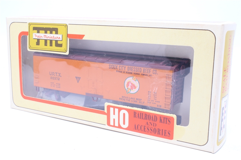 Train-Miniature 8082TMN 40' reefer boxcar 'Sioux City Dressed Beef'