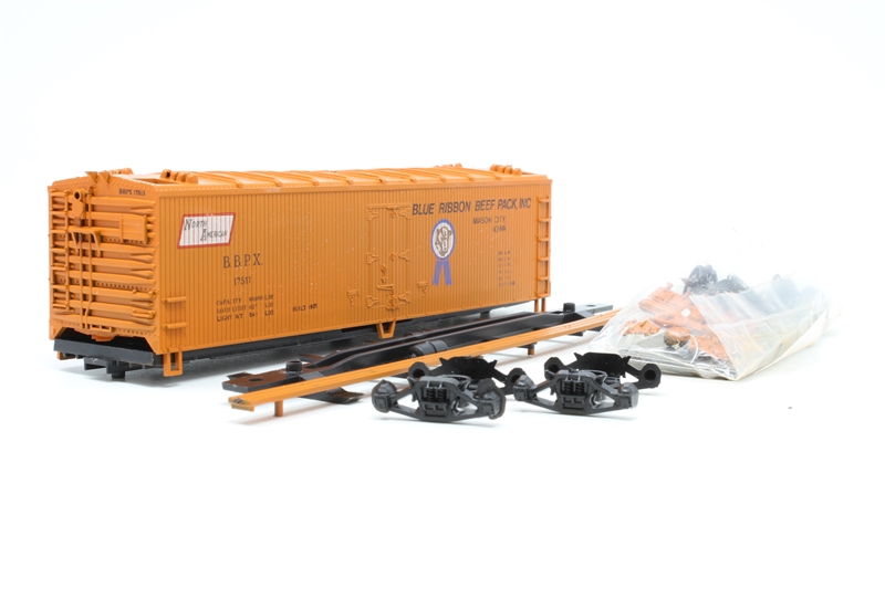 Train-Miniature 8109 40' Double sheathed refrigerated - Hattons