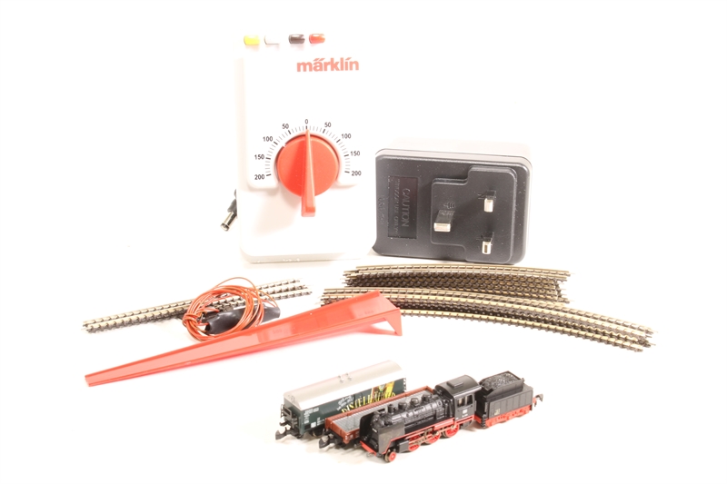 Marklin 81560 DB Starter Set - Includes Class 24 Loco, 2 x - Hattons