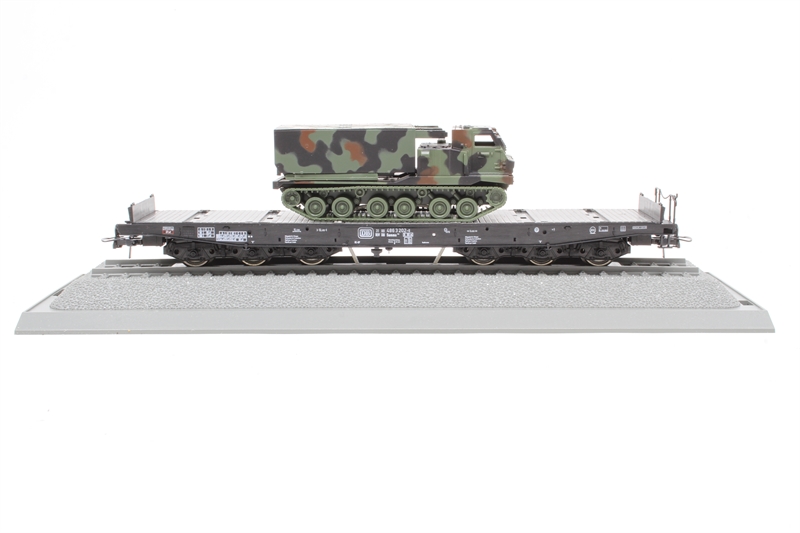 Roco 826Roco Flat wagon, type Samms of the DB with - Hattons
