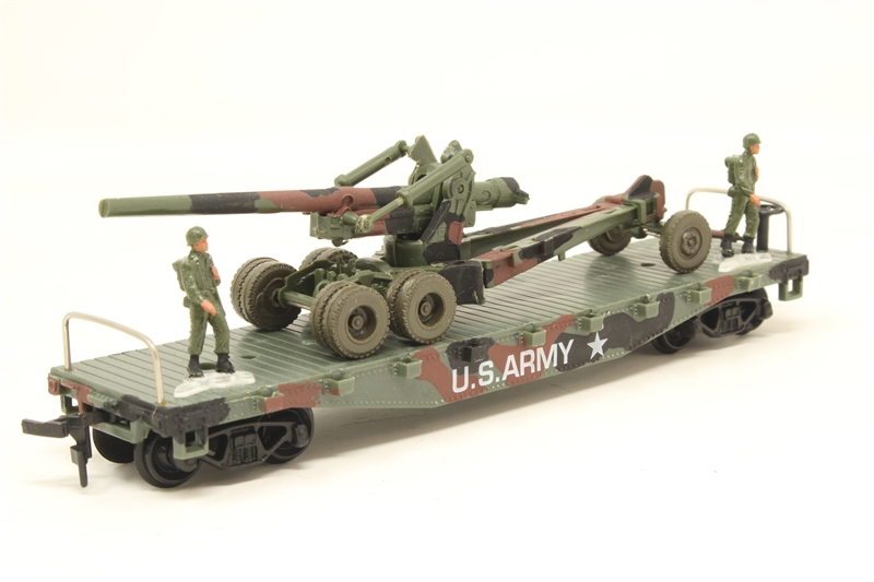 Model Power by MRC 8451MOD 40' flat car with Long Tom 'U.S. Army' - Hattons
