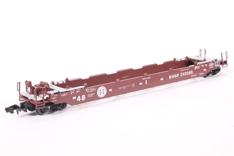 Roundhouse Products 84700 67' Husky stack well wagon of the BNSF 240562
