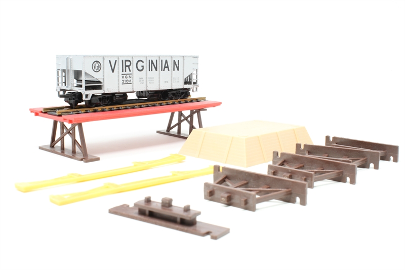 Tyco 862 Hopper car unloading set of the Virginian Railway