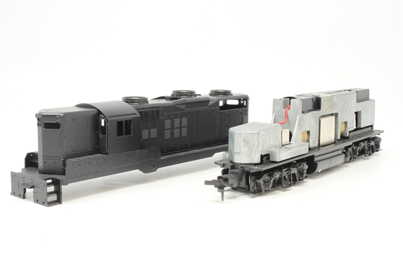 Proto 2000 8853PRO EMD GP18 - undecorated - Hattons