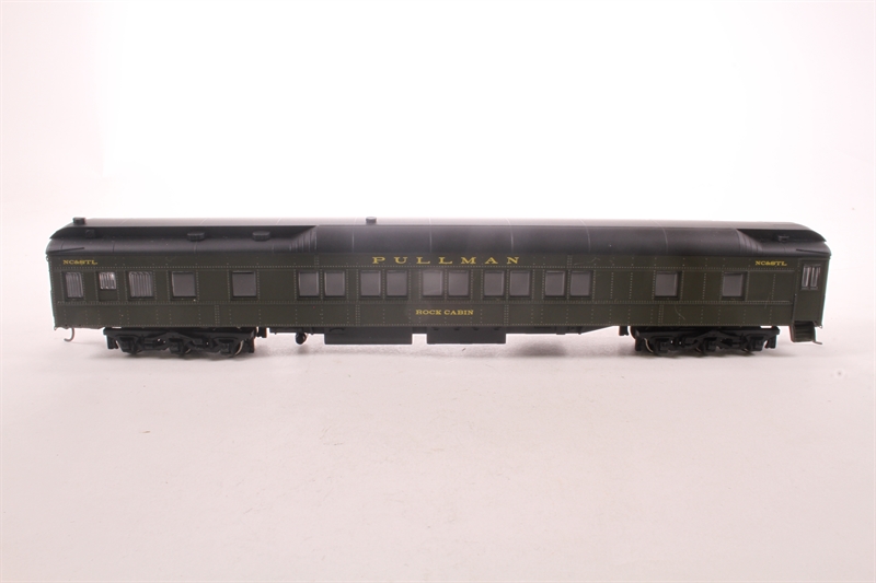 Bachmann USA 89437BAC Heavyweight Pullman Coach in NC&StL - Hattons