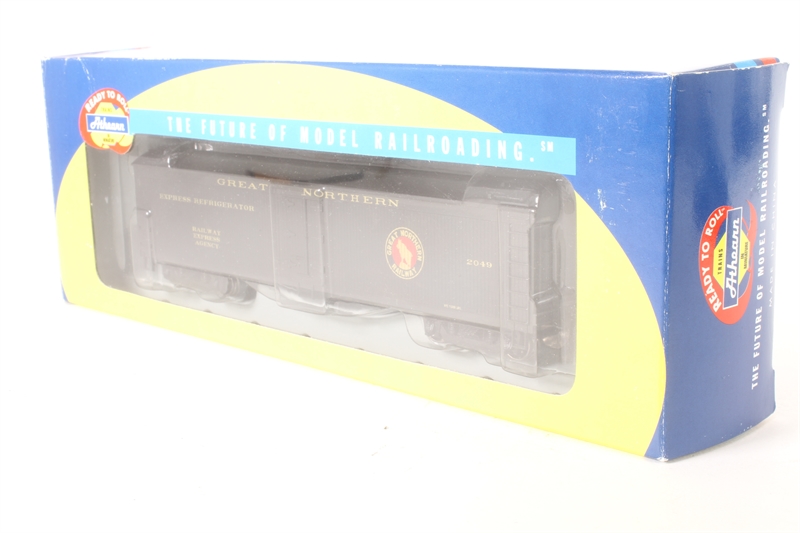 Athearn 92579ATH 50' Express Reefer Car #2014 of the Great Northern