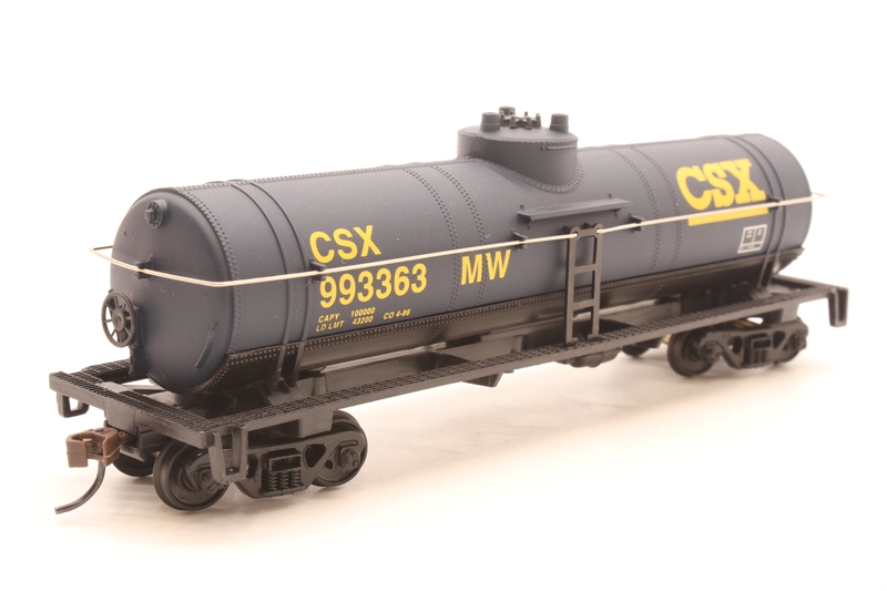 Walthers 931-86Tank Single Dome Tank Wagon #993363 CSX (Split from set)