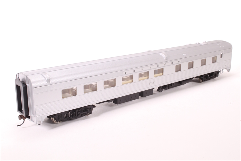 Walthers 932-6331 Budd Streamlined Diner
